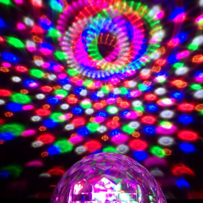 SPHERO MAGIK LED MK2 BLACK - Demie Sphère à Led 6x3W RGBWAP - Finition Noir