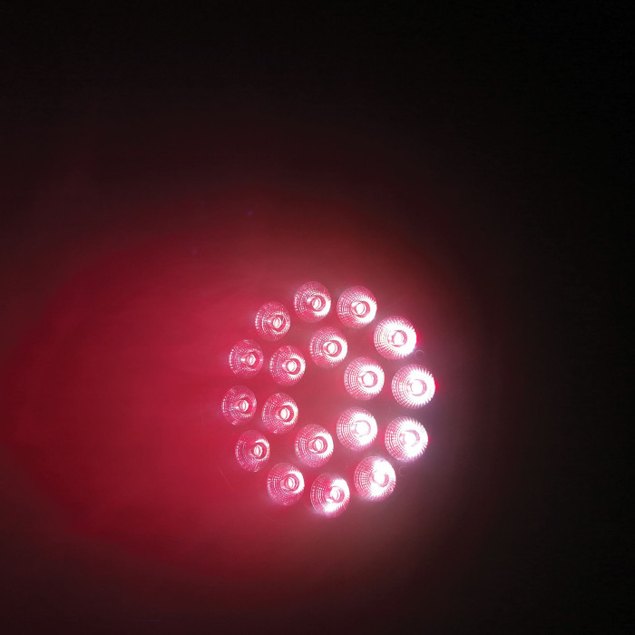 PAR SLIM 18x10W IP65 PENTA25 - Par Slim 18 Leds de 10W 5-en-1 (angle 25°)