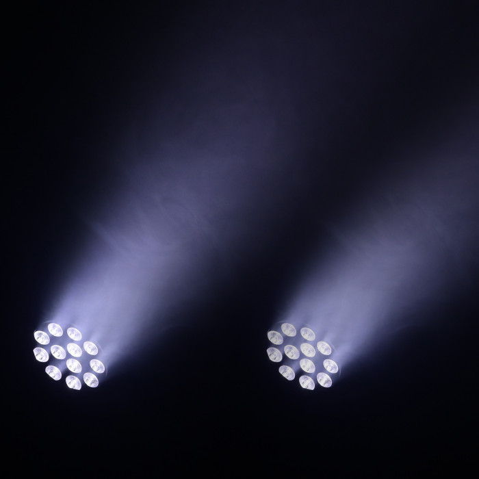 PAR SLIM 12x6W QUAD - Par Slim 12 Leds De 6W 4-en-1